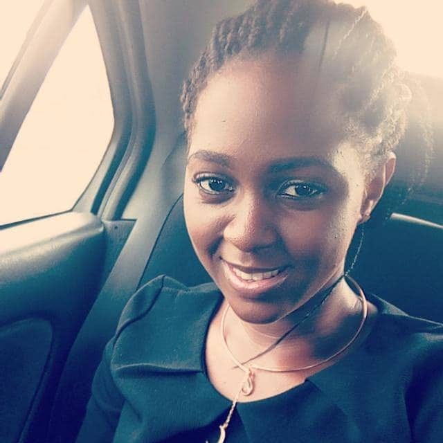 Emina Moira – Medium