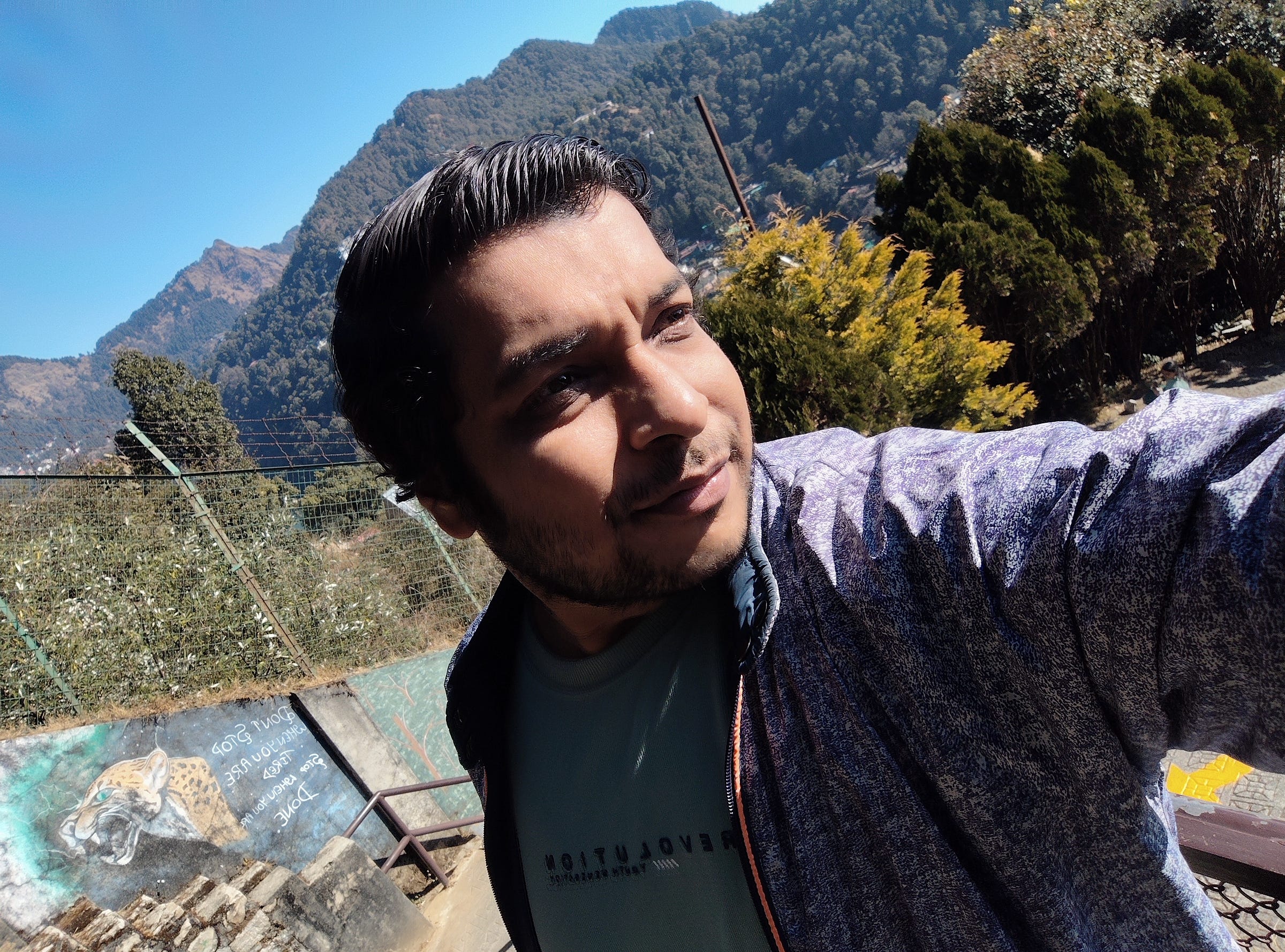 Sumit Saxena – Medium