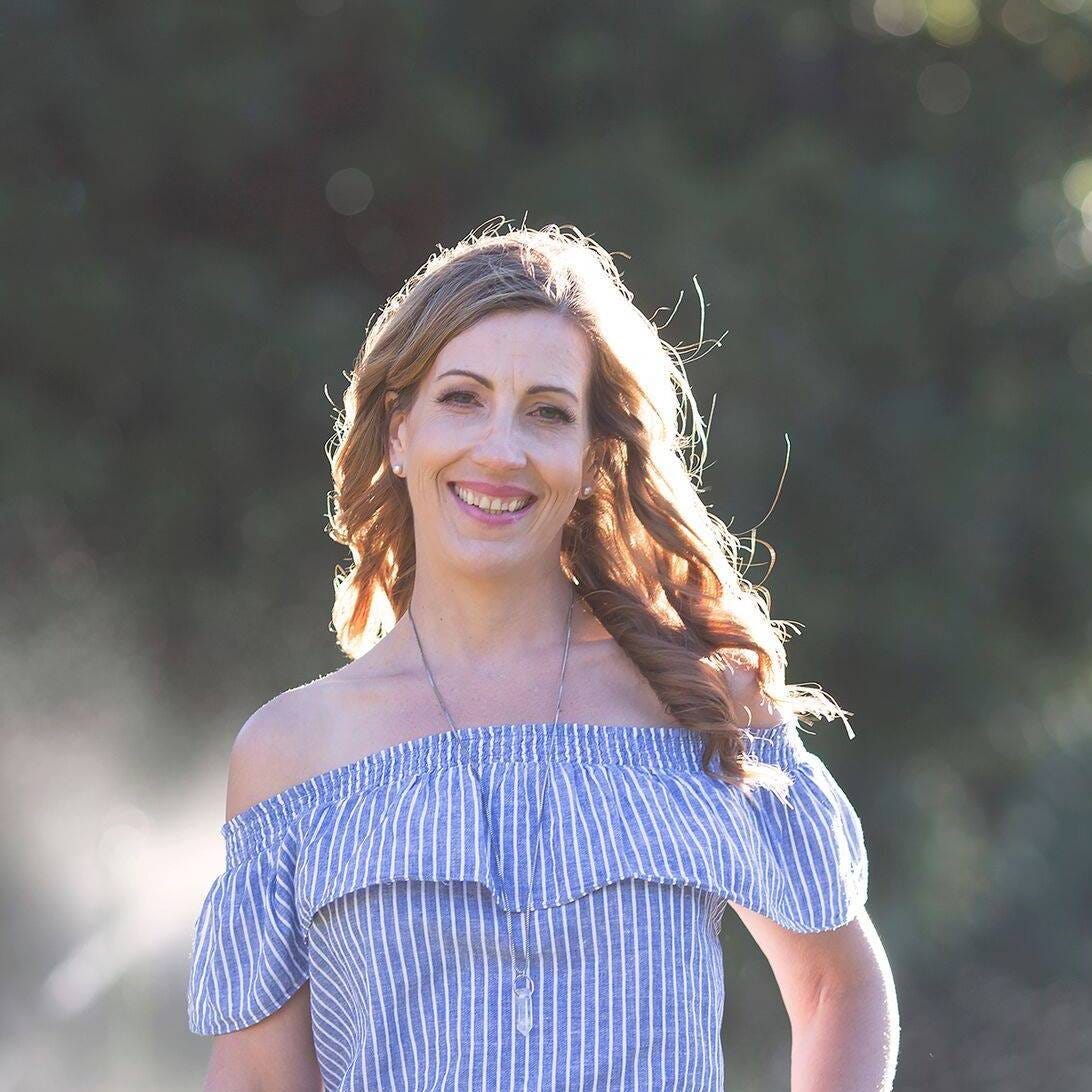Amelia Rose – Medium