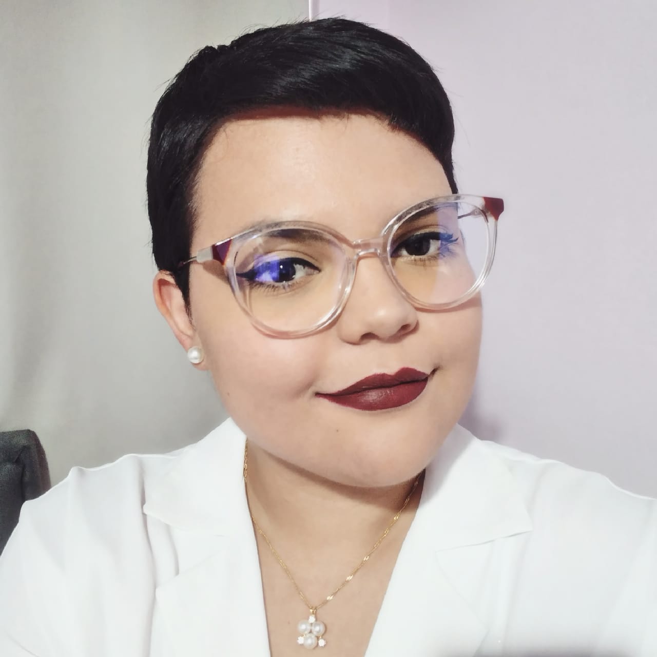 Isabella Cabral – Medium