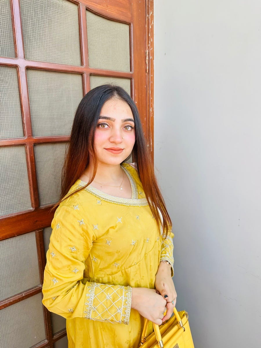 Eeman Hussain – Medium