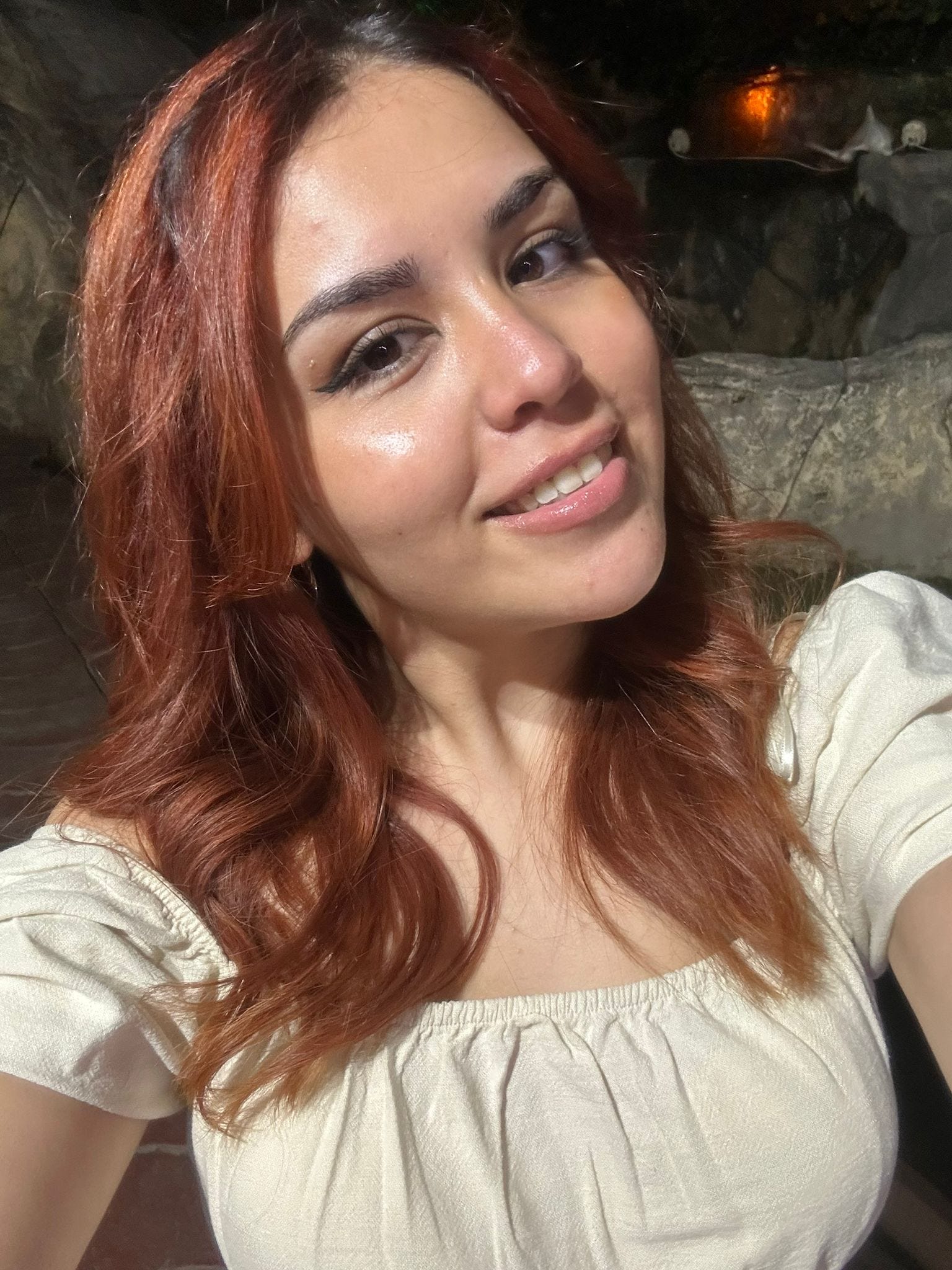 Havva Aksam – Medium