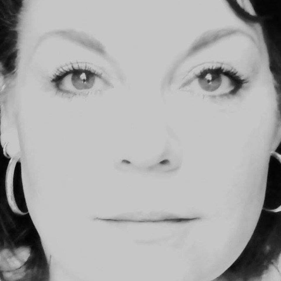 Jo Spring – Medium