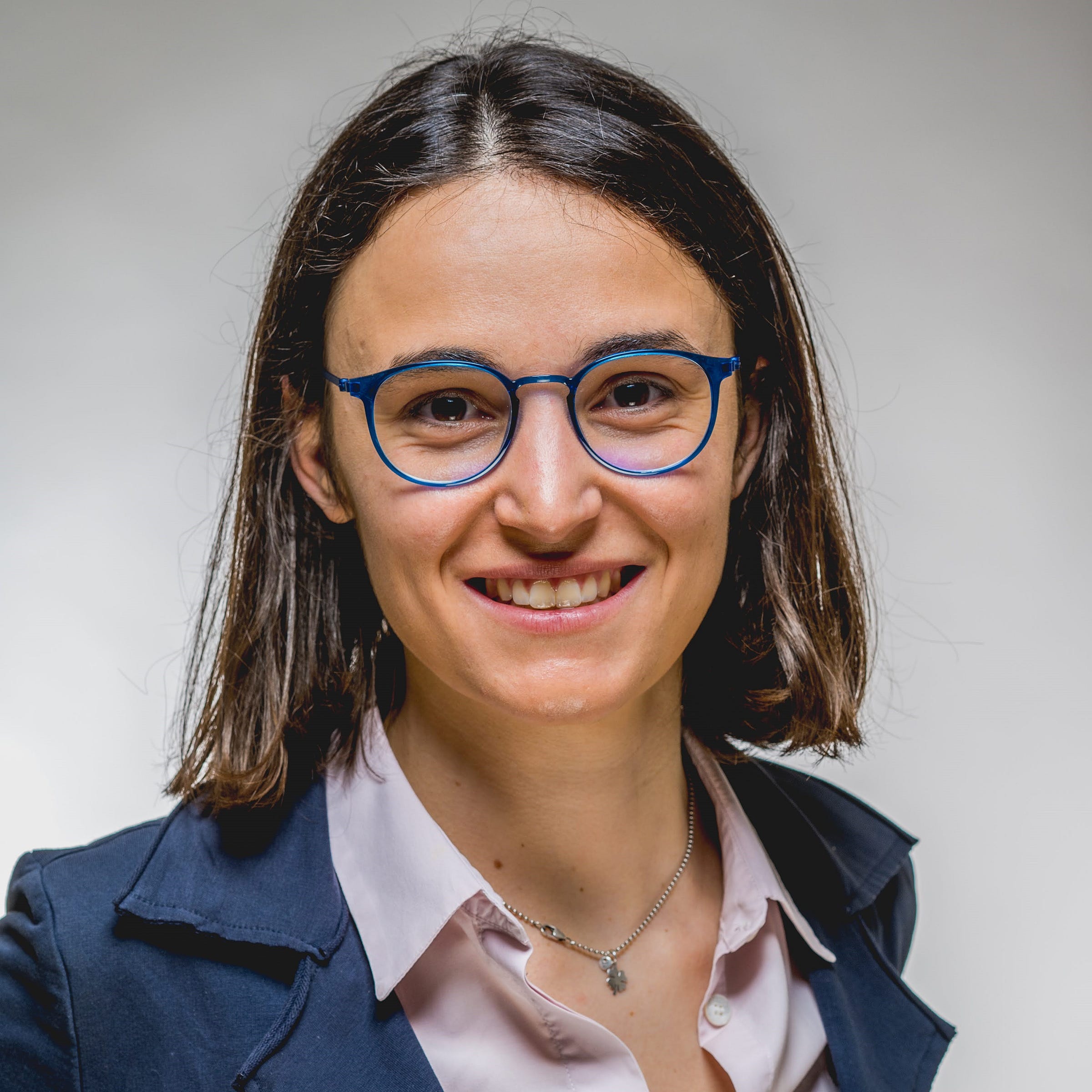 Lucia Caretti – Medium