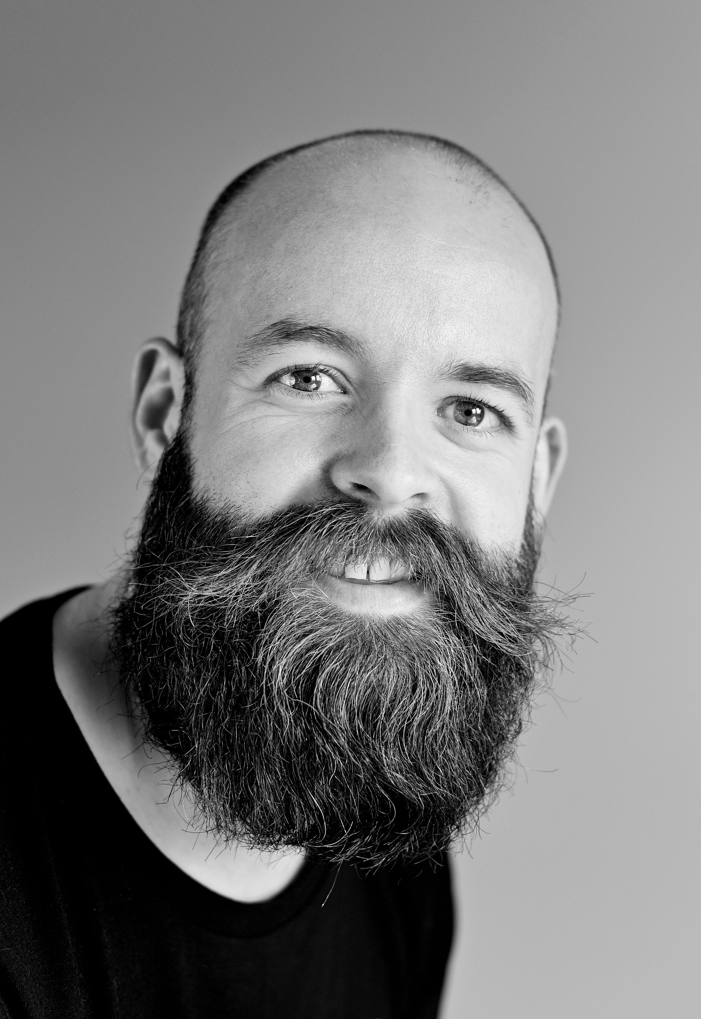 Joshua Michaels – Medium