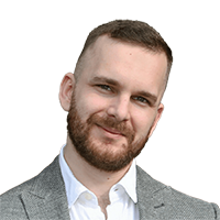 Nick Konstantinidis – Medium