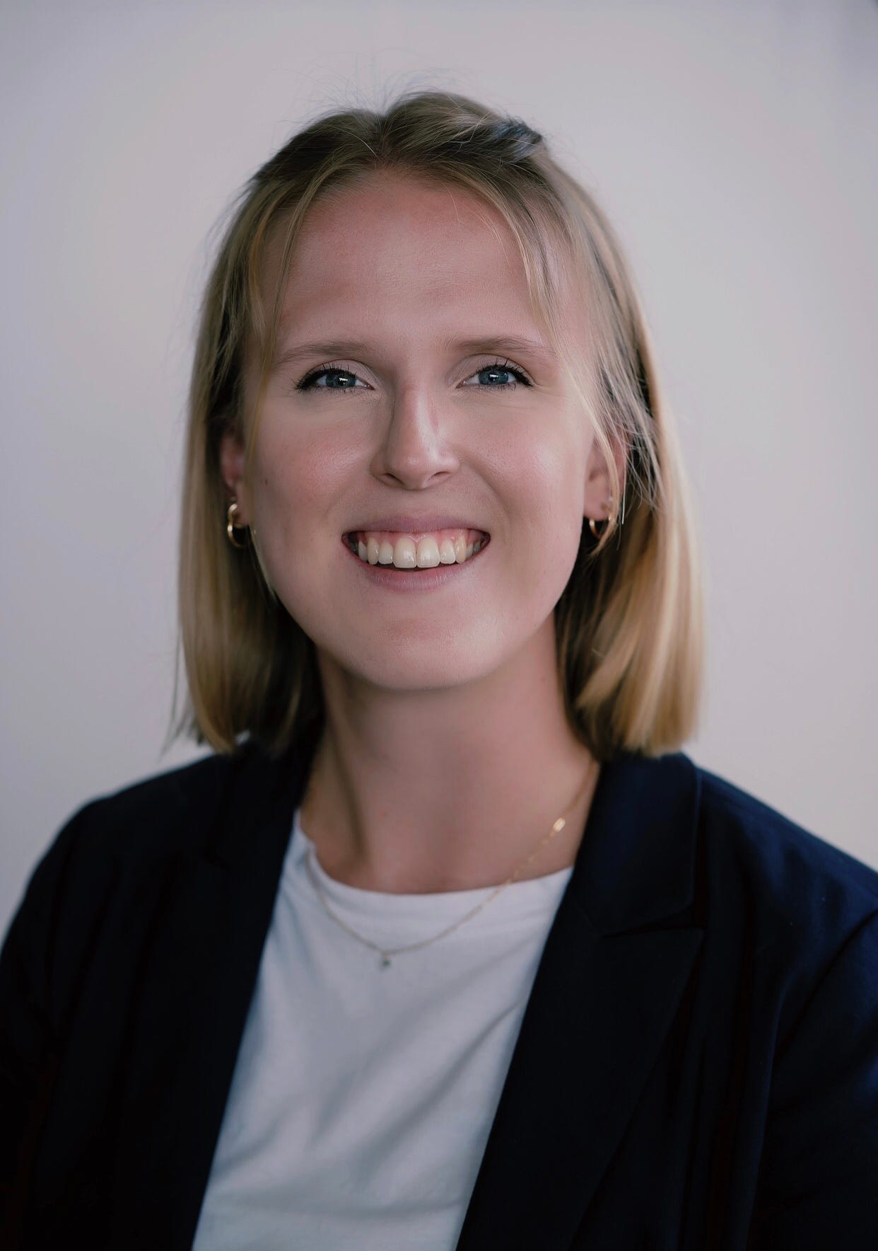 Sarah Strack – Medium