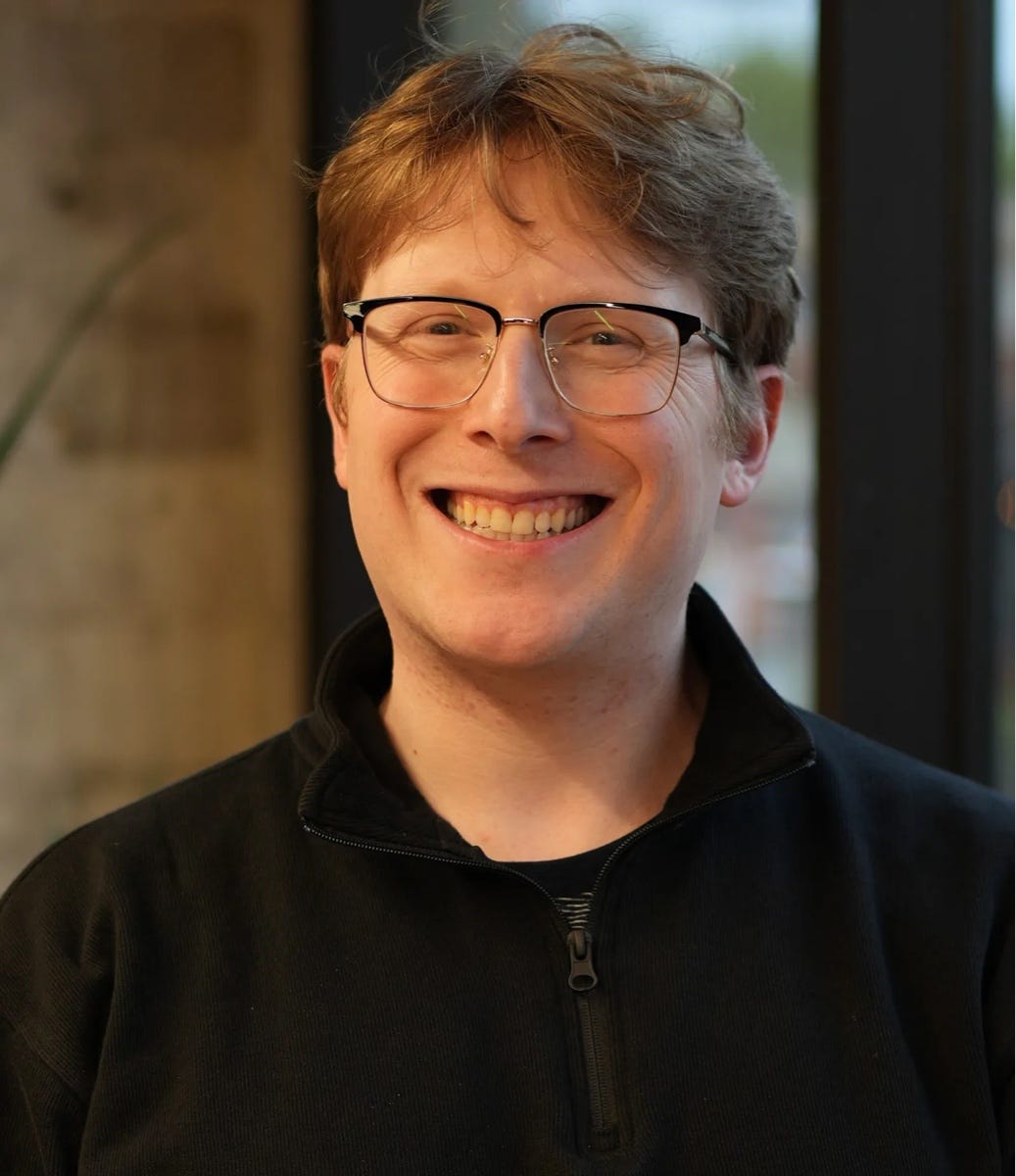 Matt Weinberger – Medium