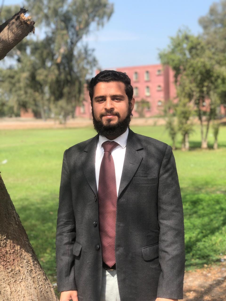 Sarmad Tareen – Medium