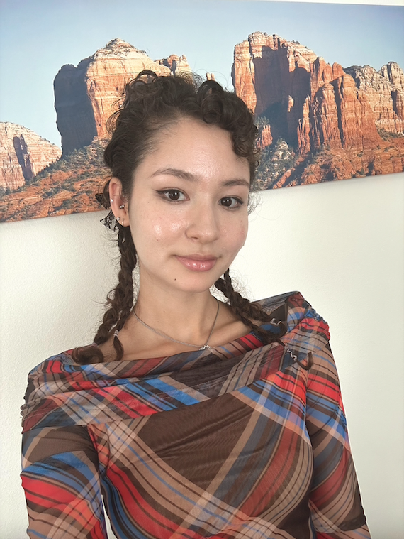 Erica Hayden – Medium