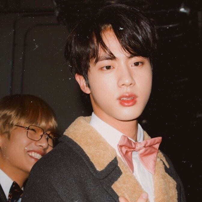 Latierrade_Jin – Medium