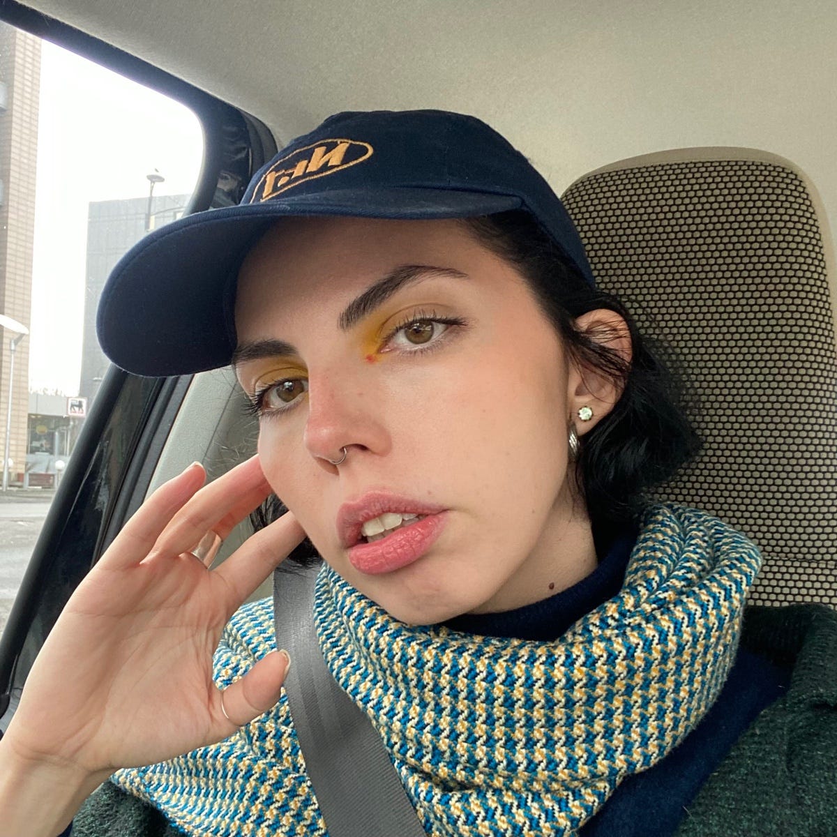 Claudia Cristea – Medium