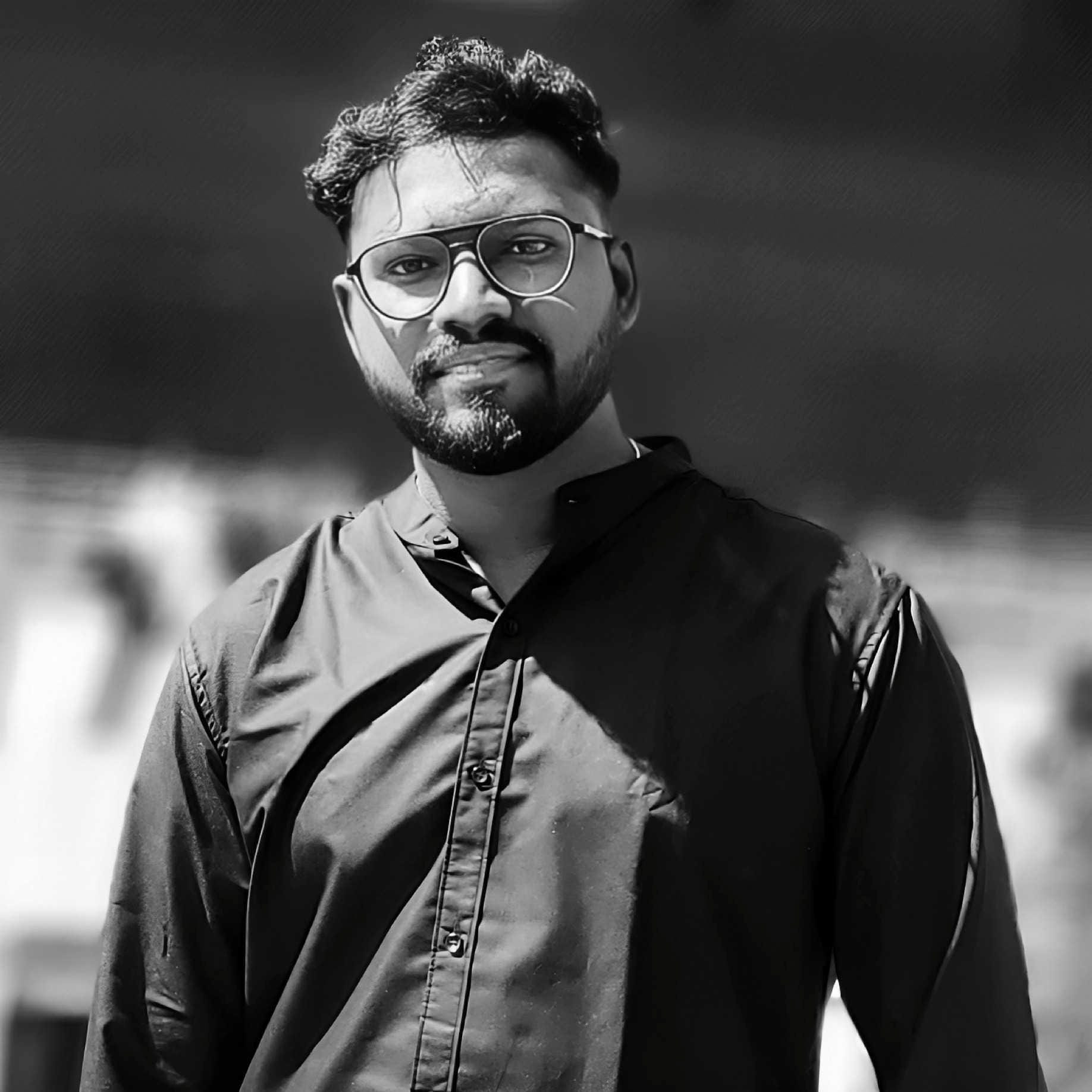 Shamanth R – Medium