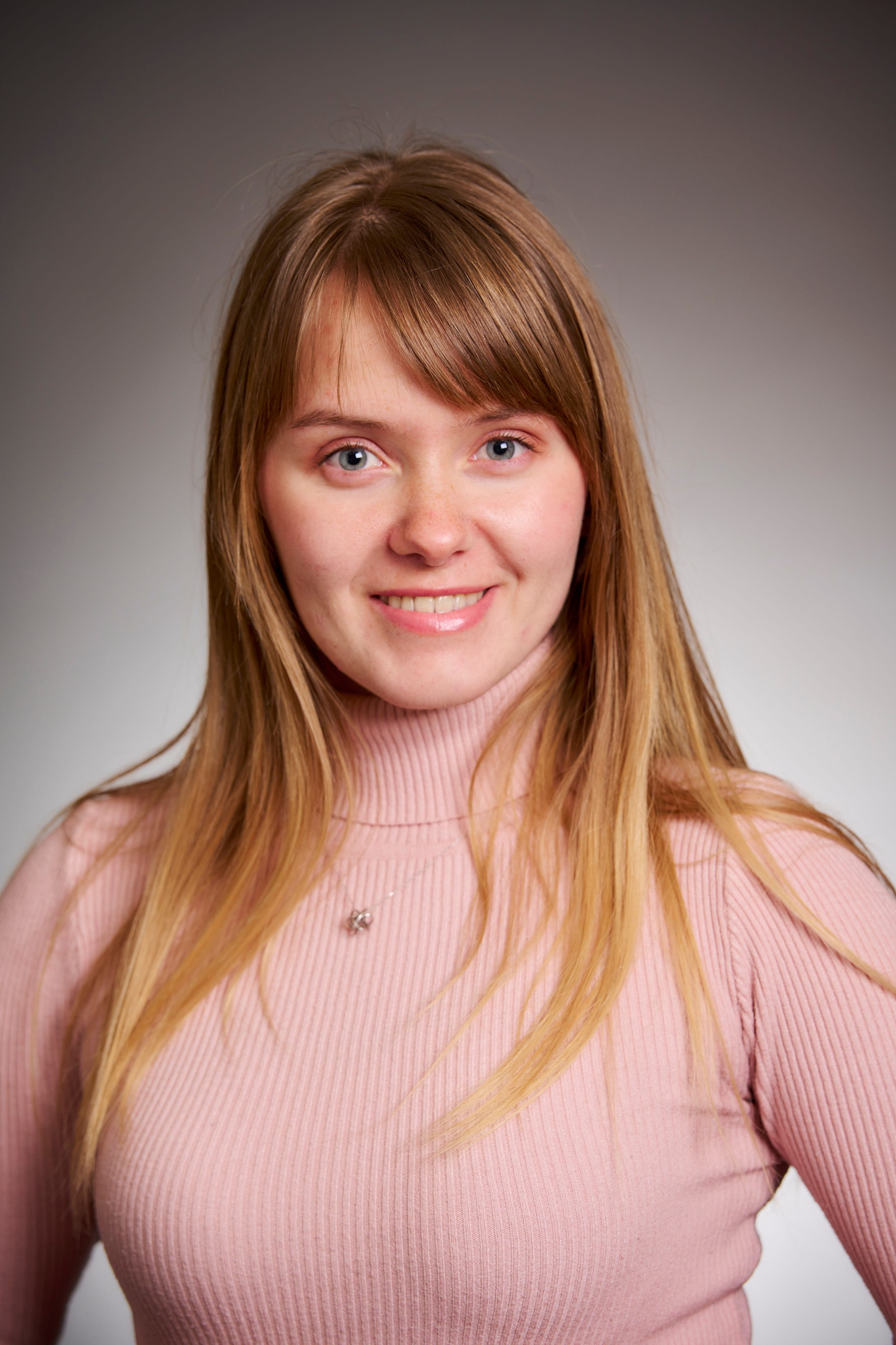 Srna Zafirovska – Medium