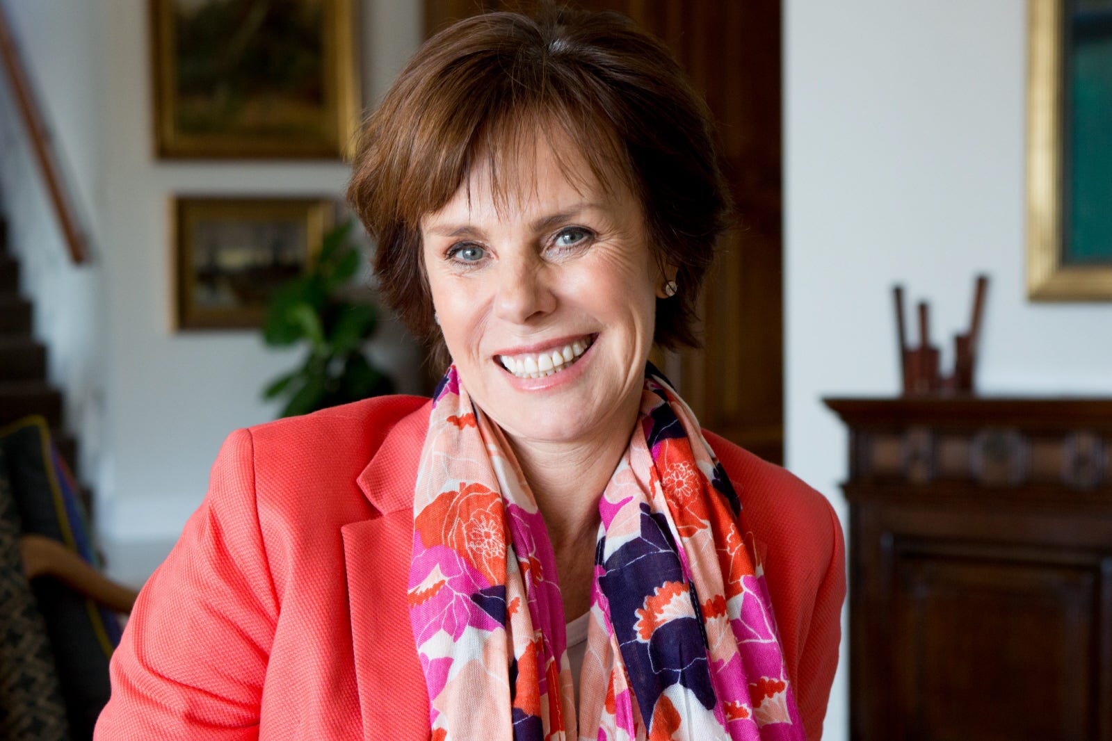 Fiona Wilson – Medium