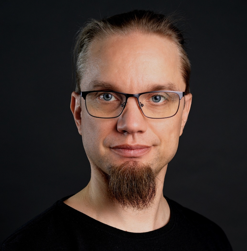 Toni Aittoniemi – Medium