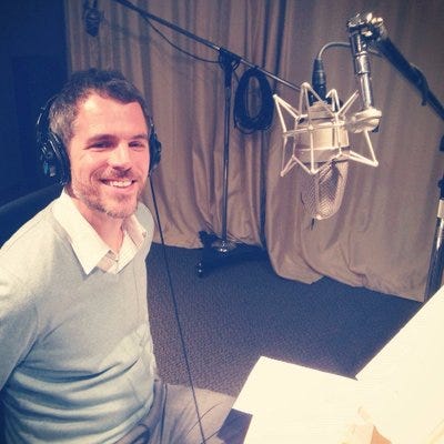 Derek Thomas – Medium