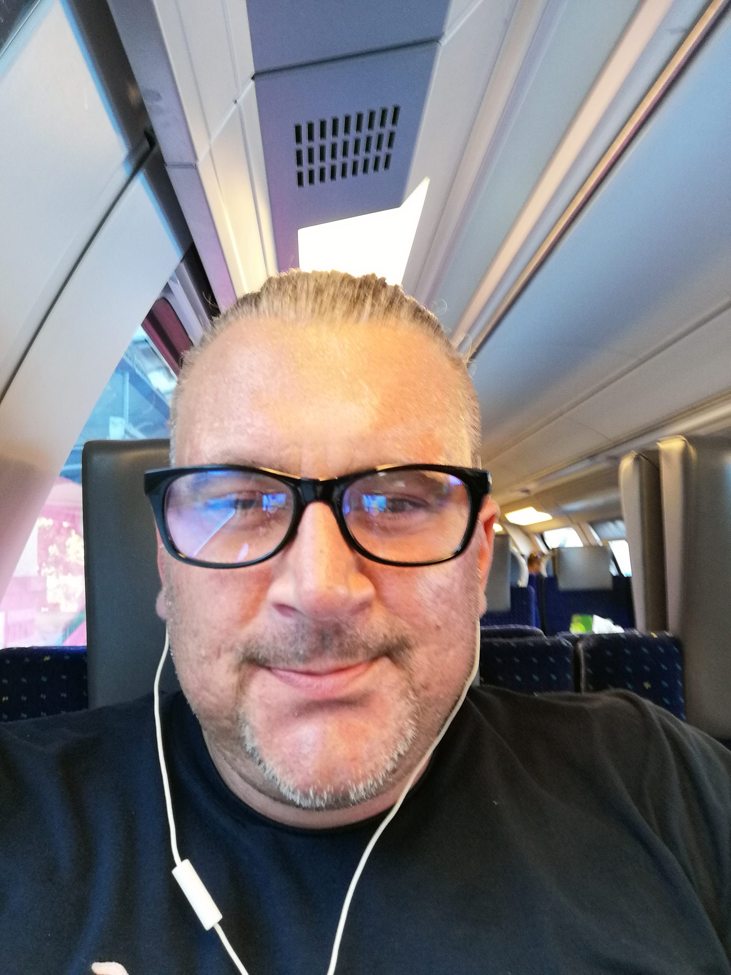 Raphael Timothy Munz – Medium