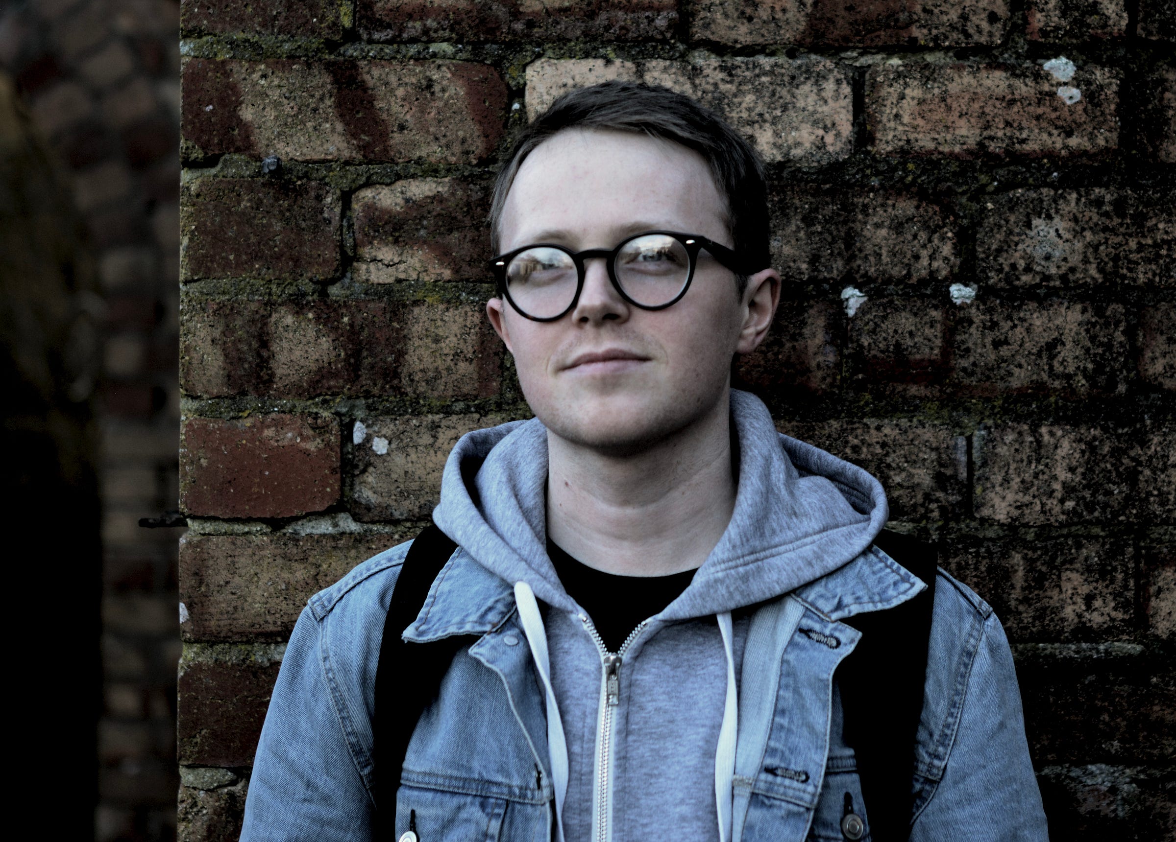Alex Peel – Medium