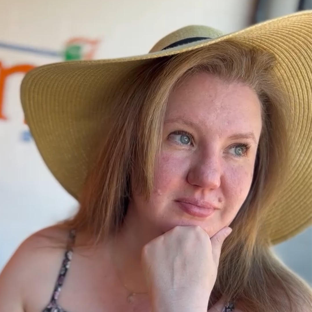 Nicole Ford Thomas – Medium