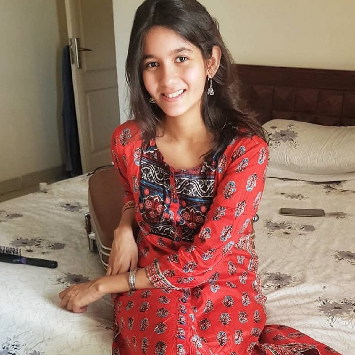 Aditi Bhandari Medium