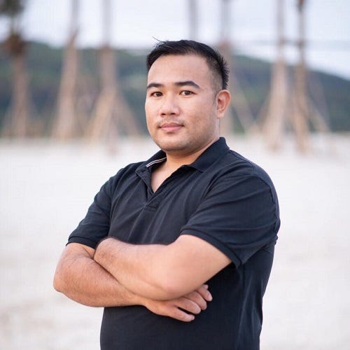 Hứa Huy Lãm – Medium