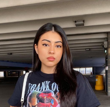Aleysha Chavez – Medium