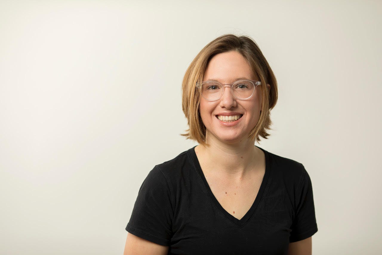 Laura Pomeroy – Medium