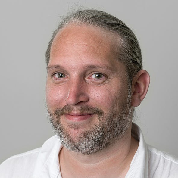 Chris van Dam – Medium