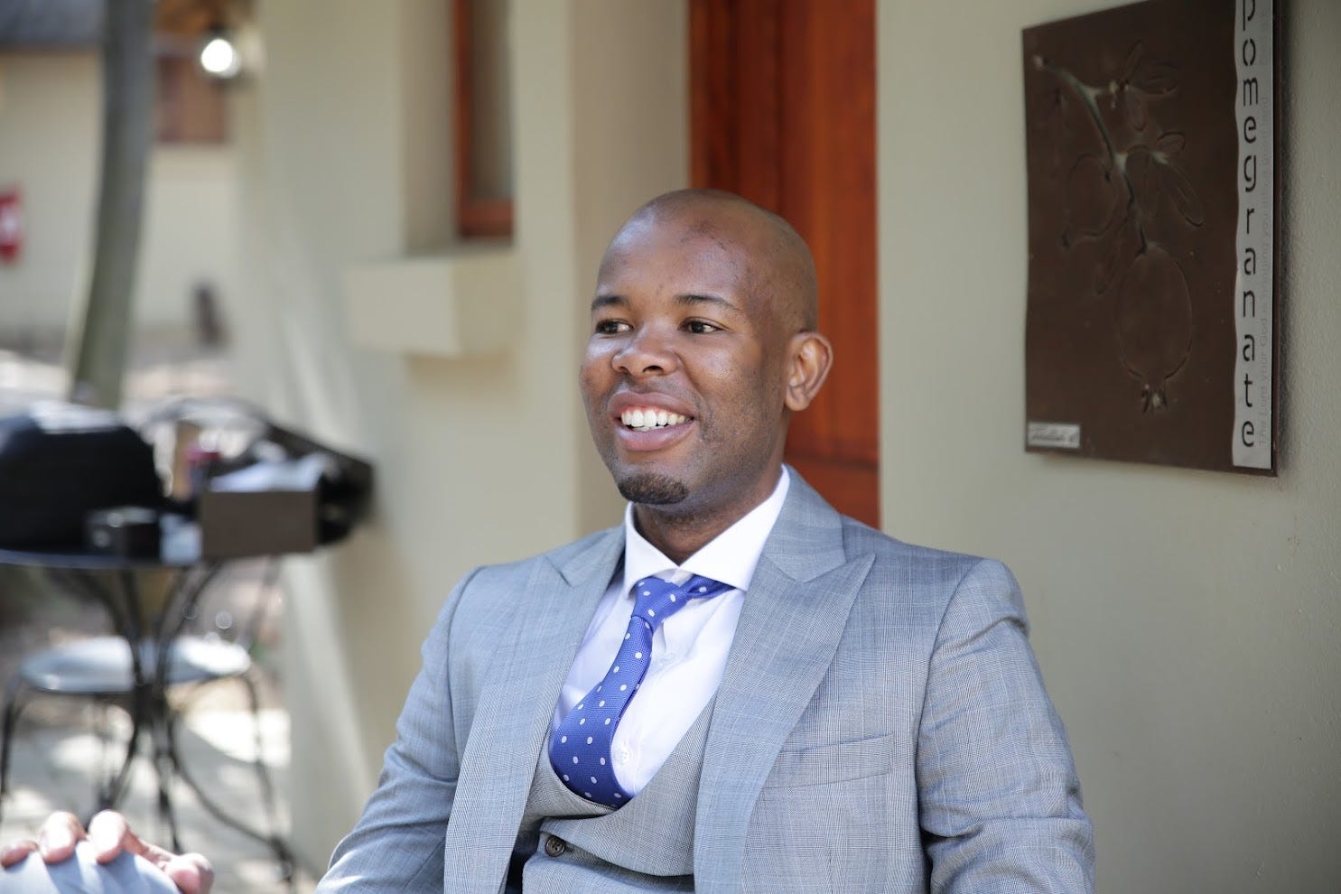 Tshepo Moganedi – Medium