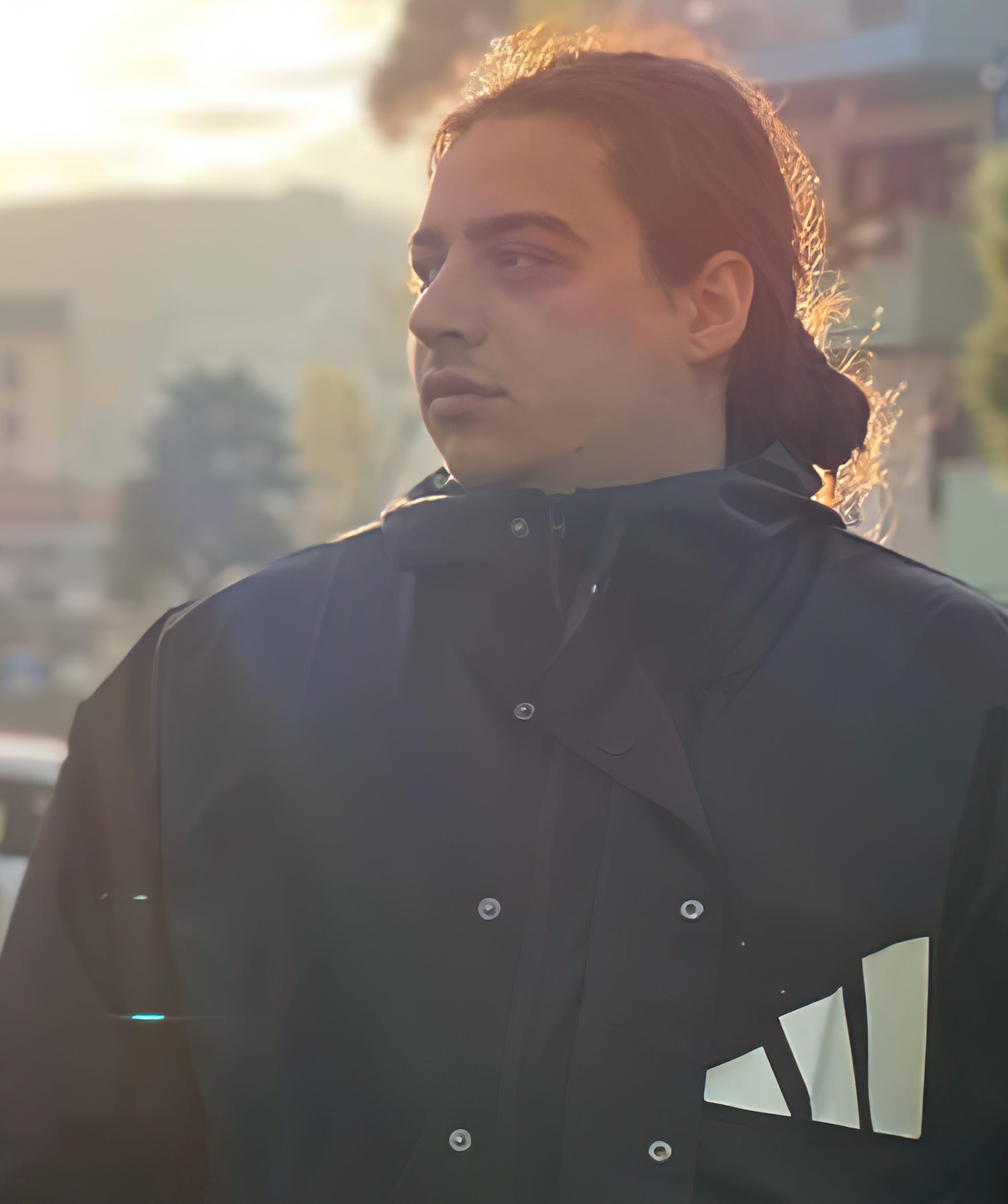 Teo Miscia – Medium