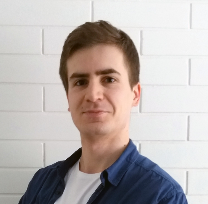 Piotrek Bartnik – Medium