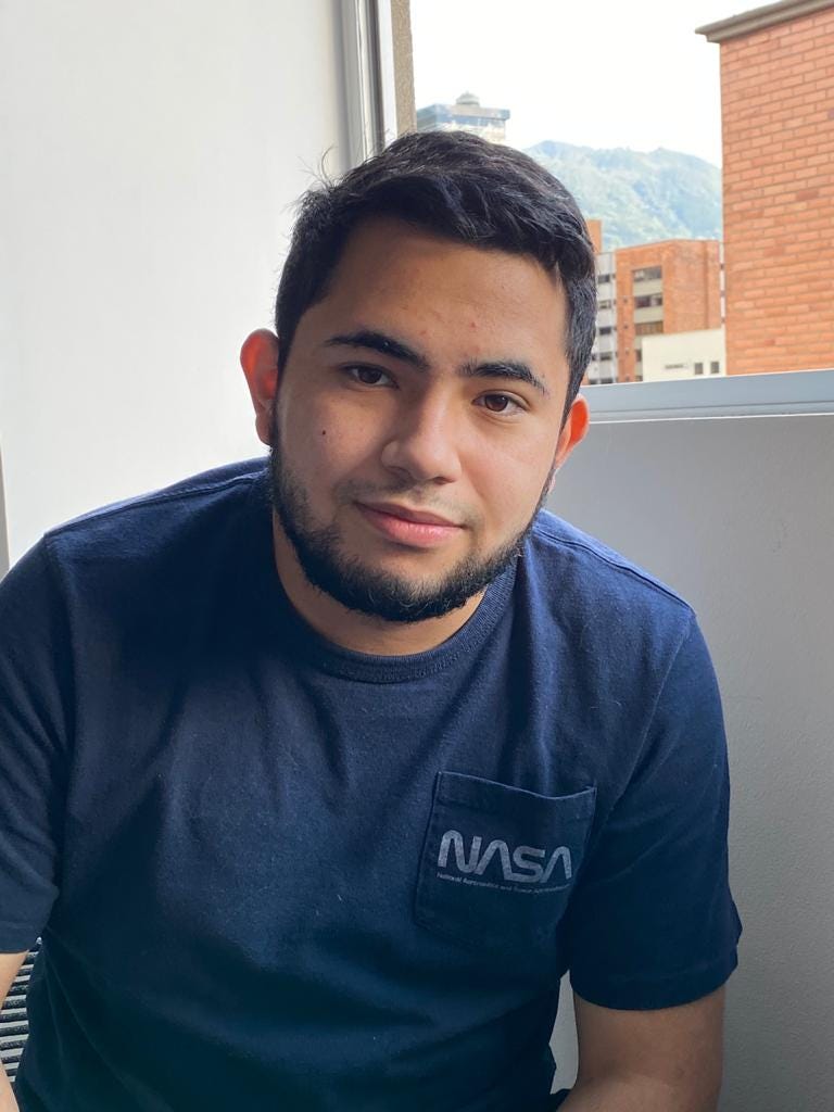 Isaac Plaza Zapata – Medium