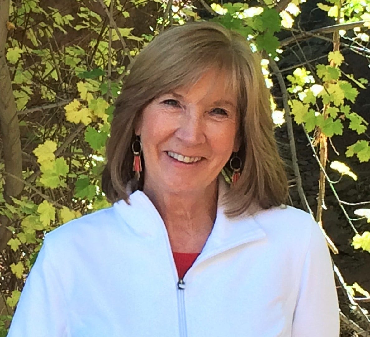 Dorothy Stainbrook – Medium