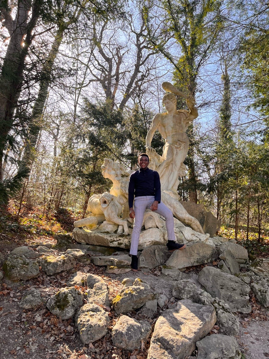 Spencer Apeadjei – Medium