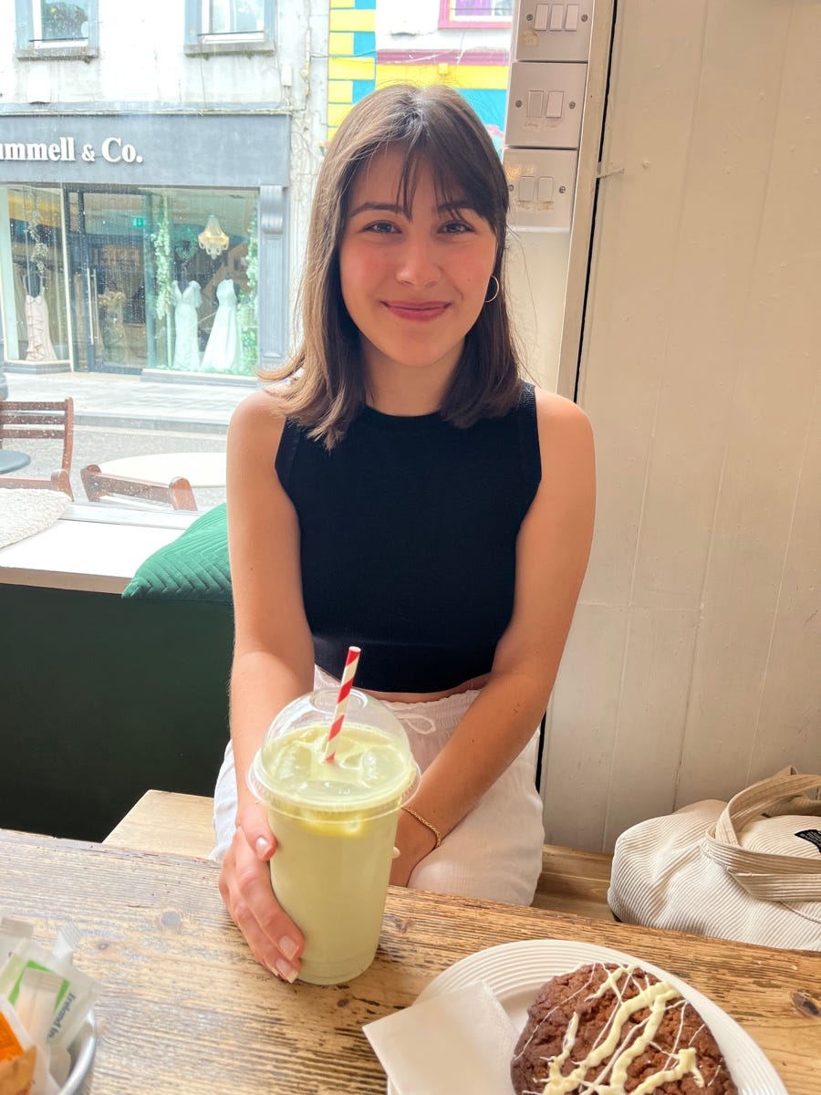 Olivia Jade – Medium