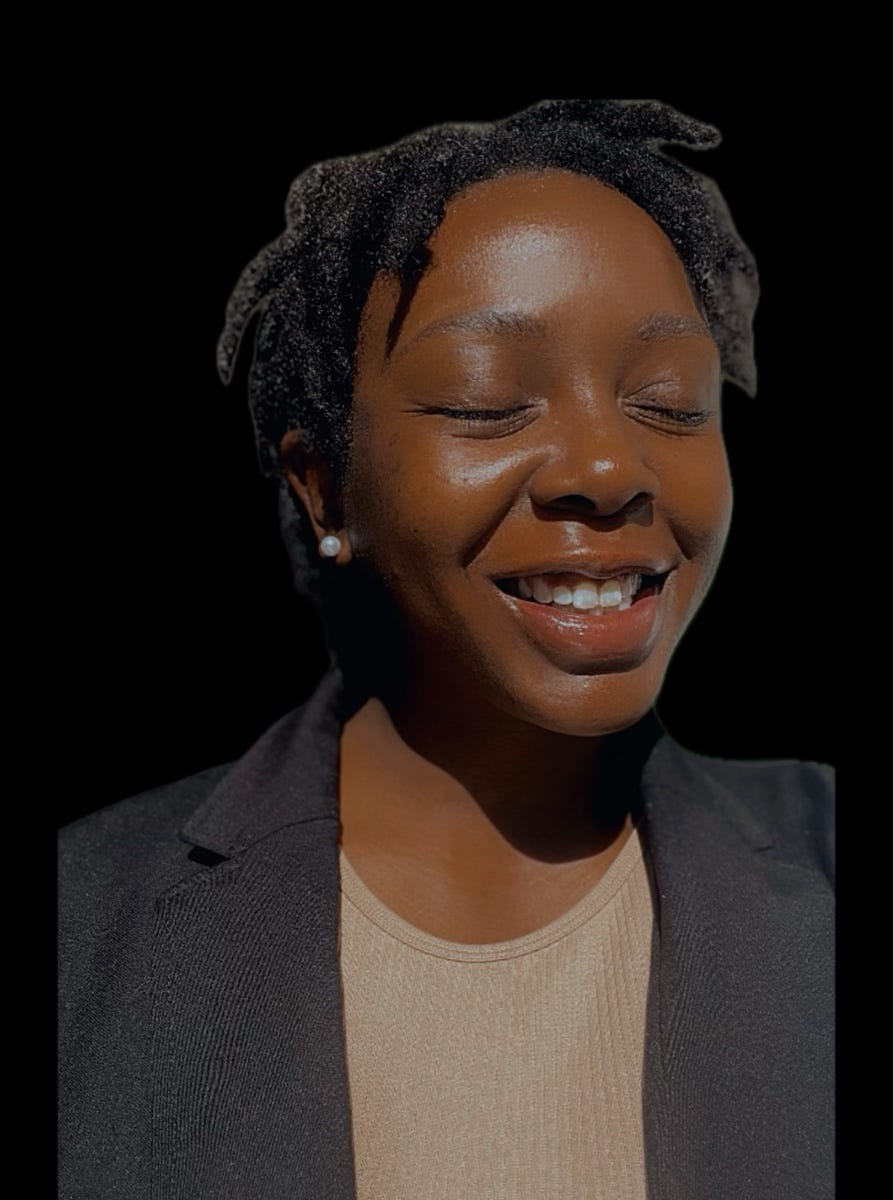 Deandra DeWalt – Medium