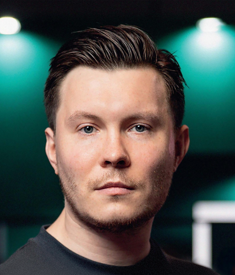 Max Tesla – Medium