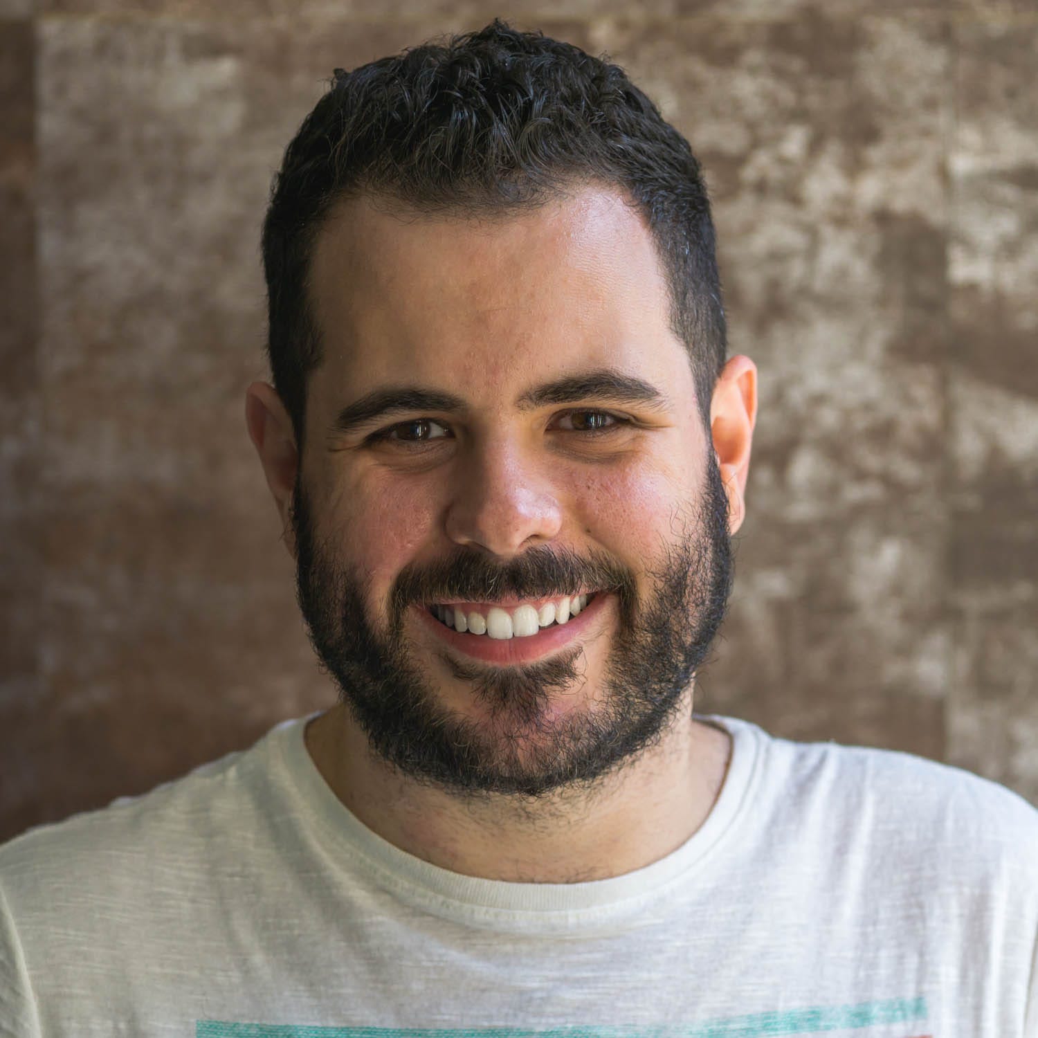 Kaue Lima – Medium