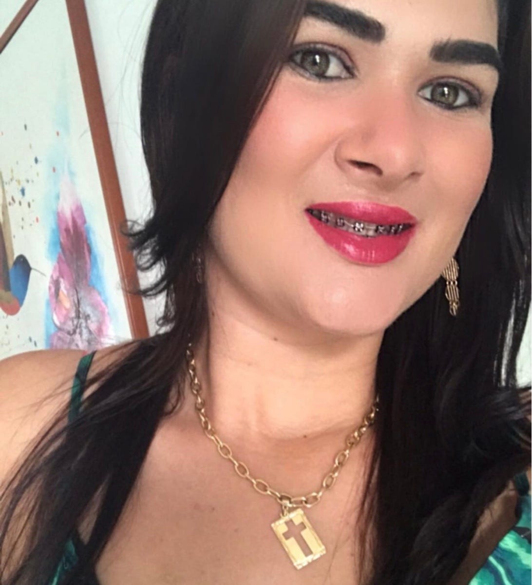 Ianne Bastos – Medium