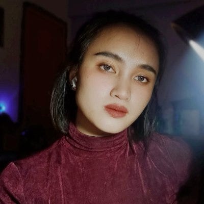 Nikki E – Medium