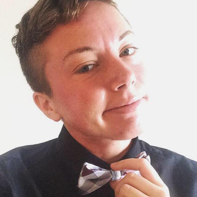 MacKenzie Warren – Medium