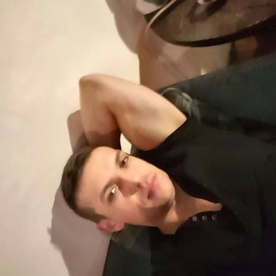 Vaclav Vrtek – Medium