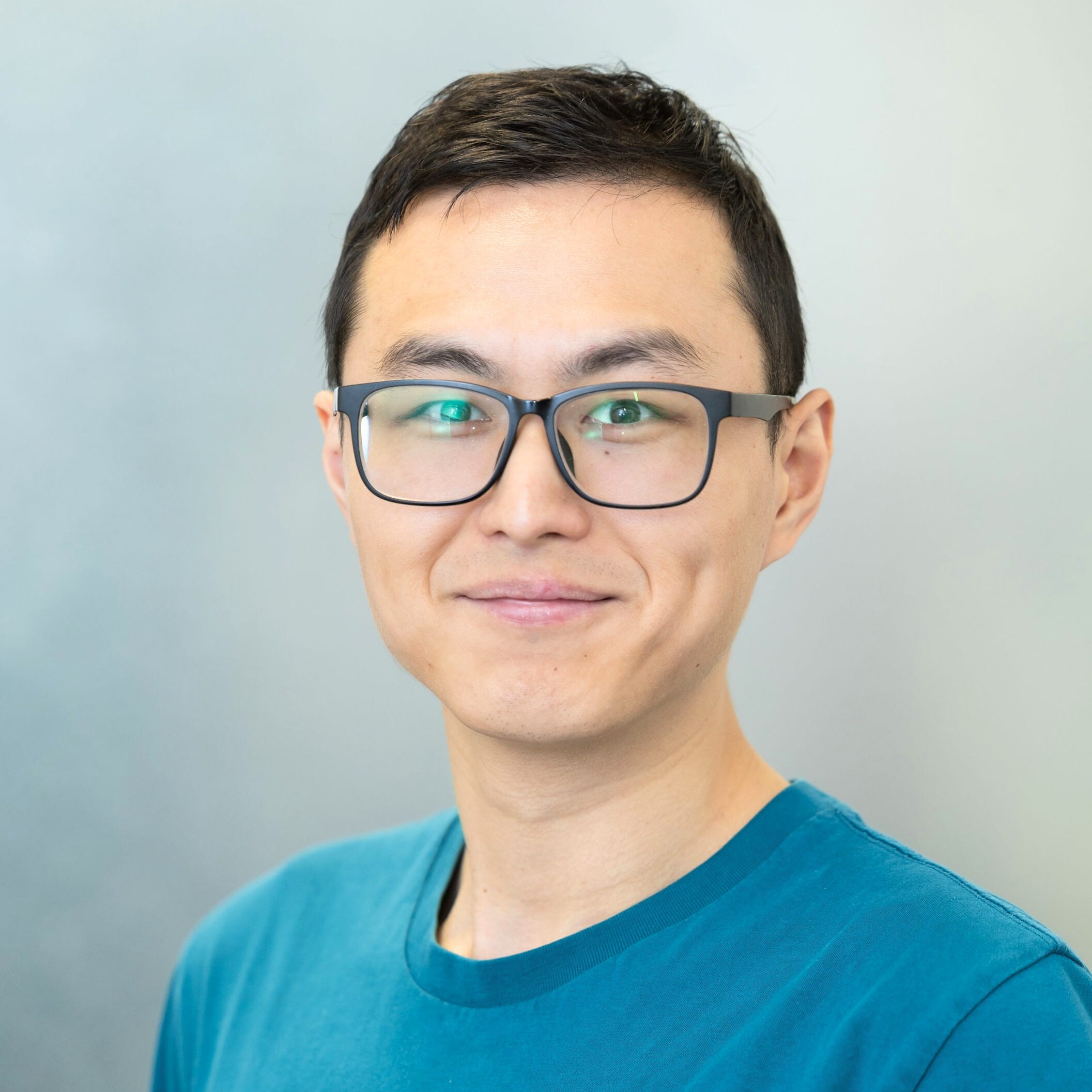 Yang Yang – Medium