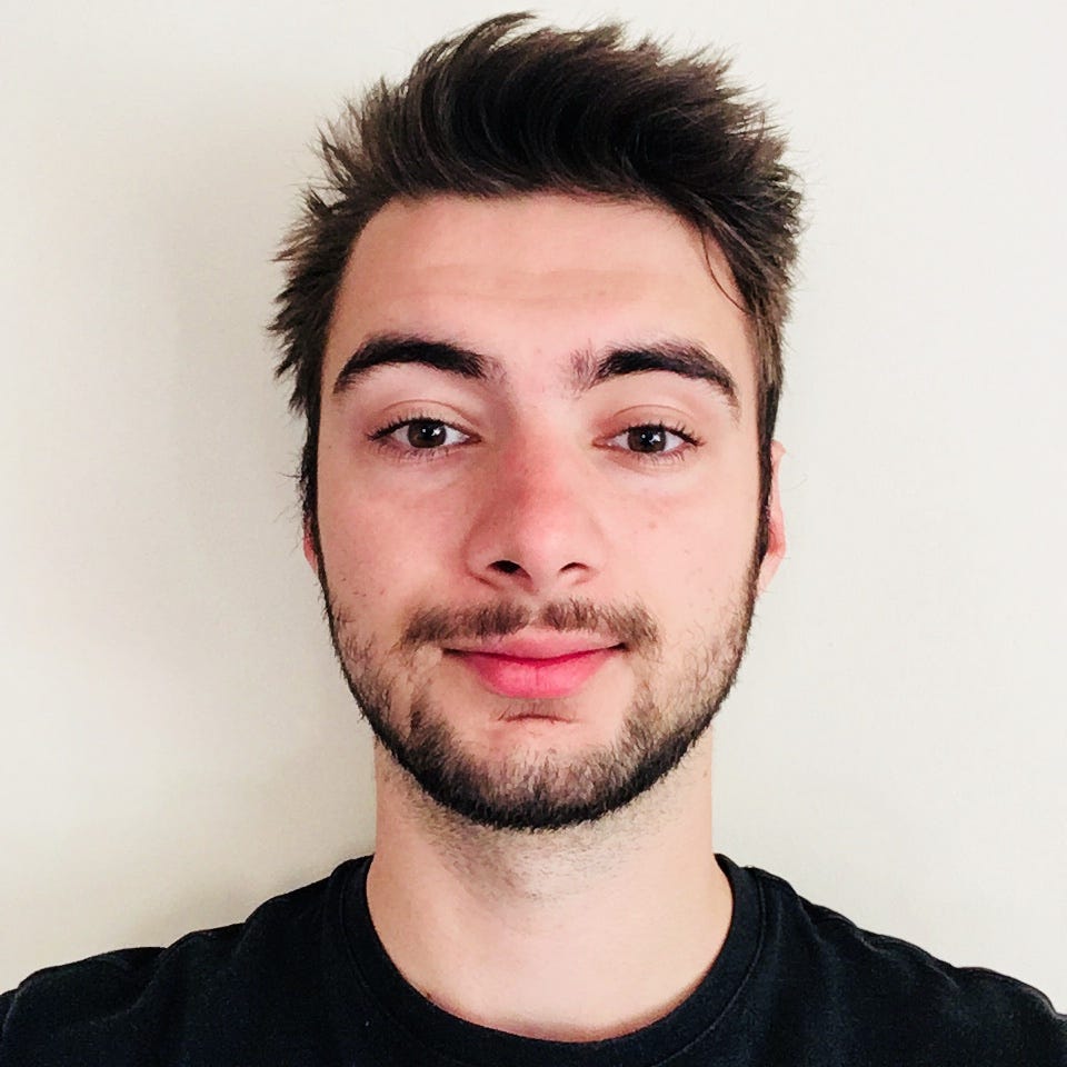 Jakub Fiala – Medium