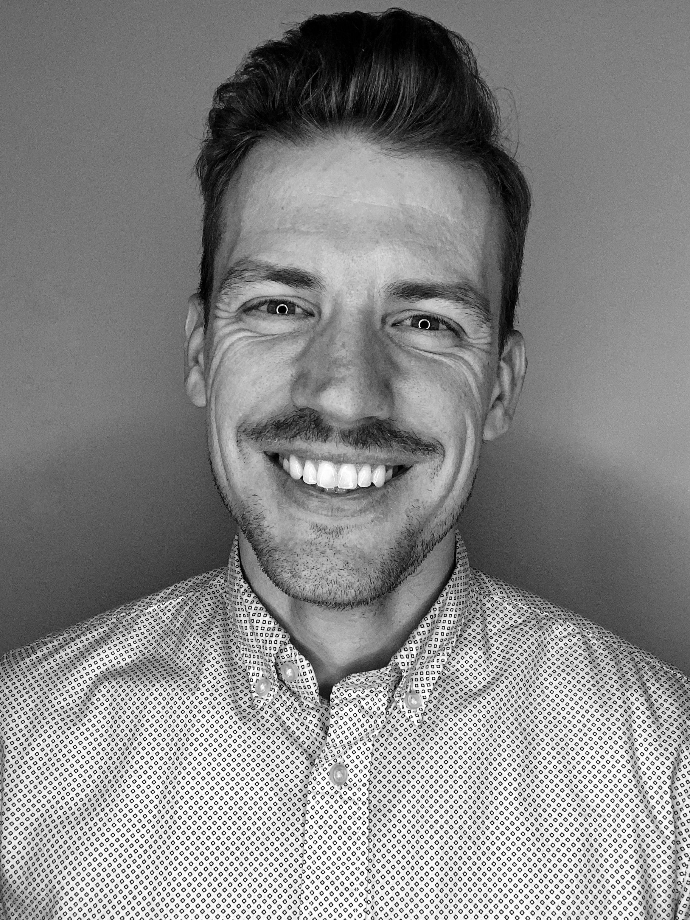 Chris Vaughn – Medium