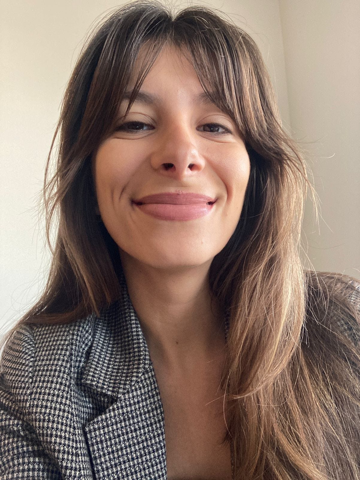 Victoria Giroto – Medium