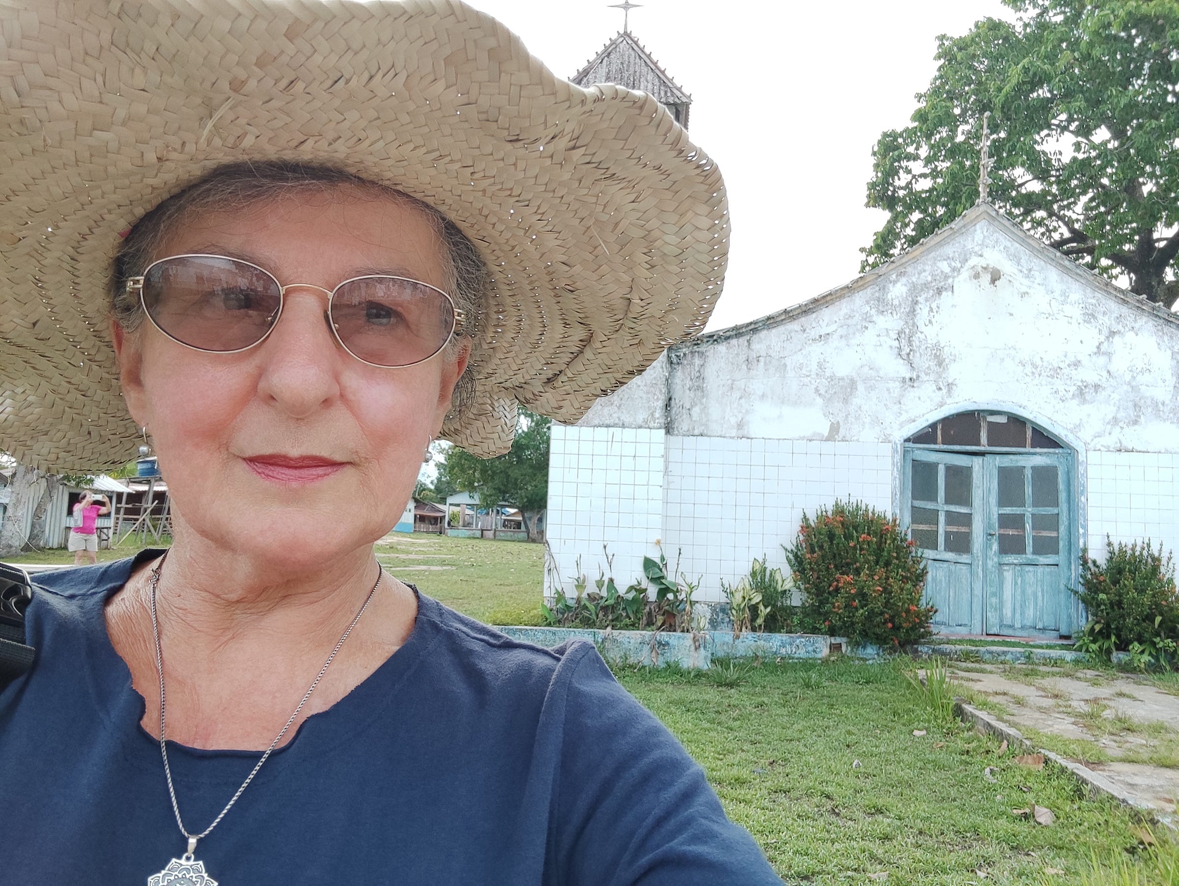Celina Maria Fernandes da Cunha Basto – Medium