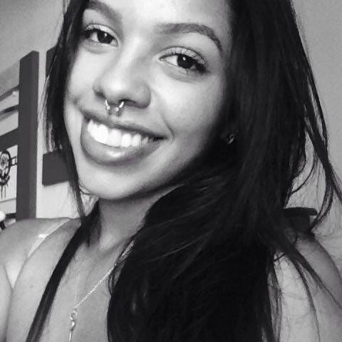 Ava Barros – Medium