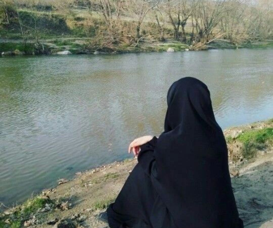 Fajar Khan – Medium